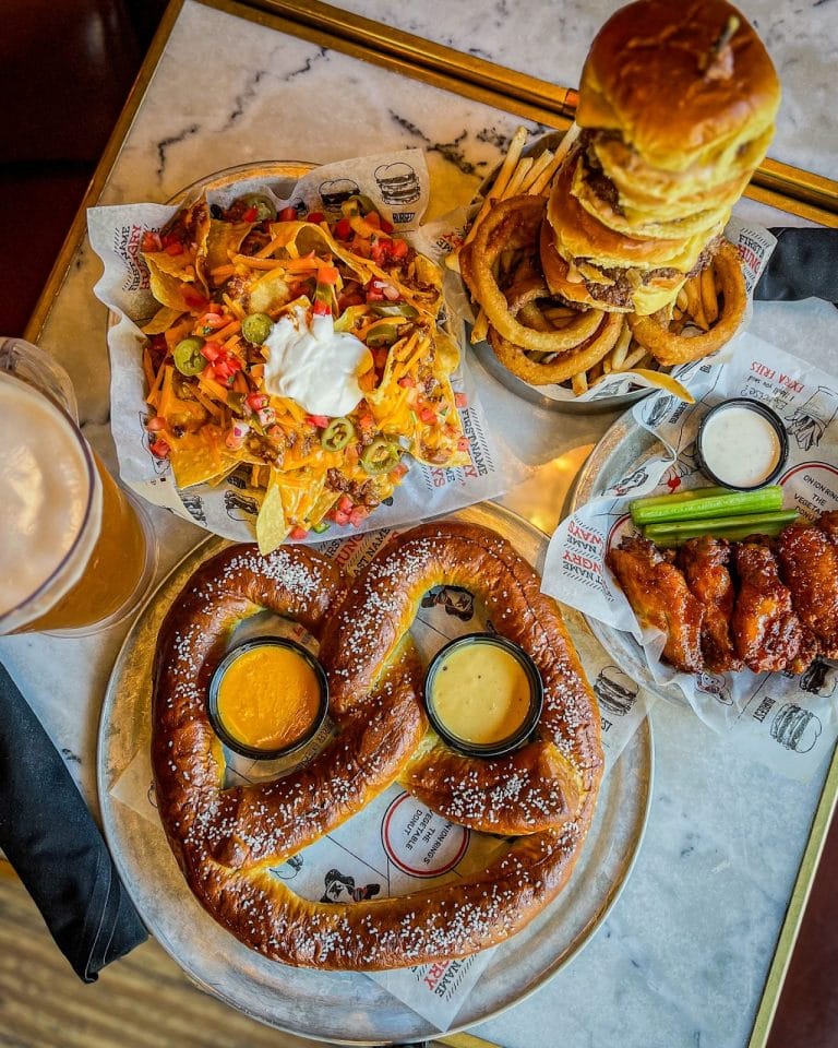 15+ Best Restaurants Near Rockefeller Center • Over Here New York