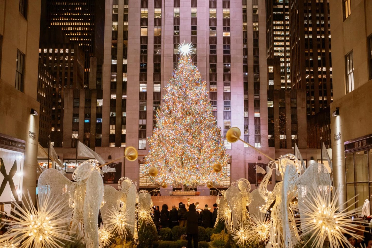 The Rockefeller Center Tree Lighting 2025: A New Yorker's Guide on How ...